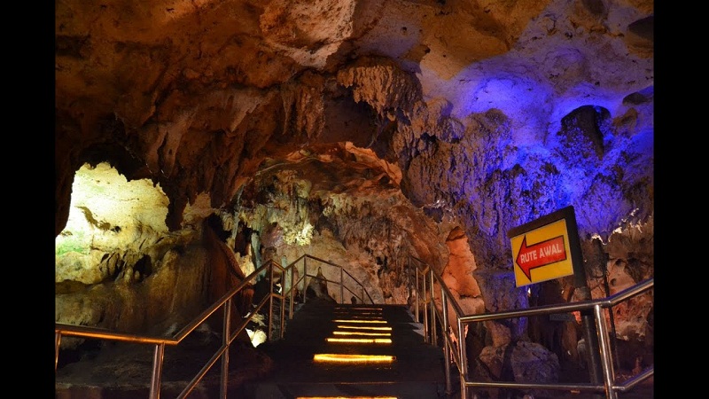 5 Tempat Wisata Gua di Indonesia – Trippers.id