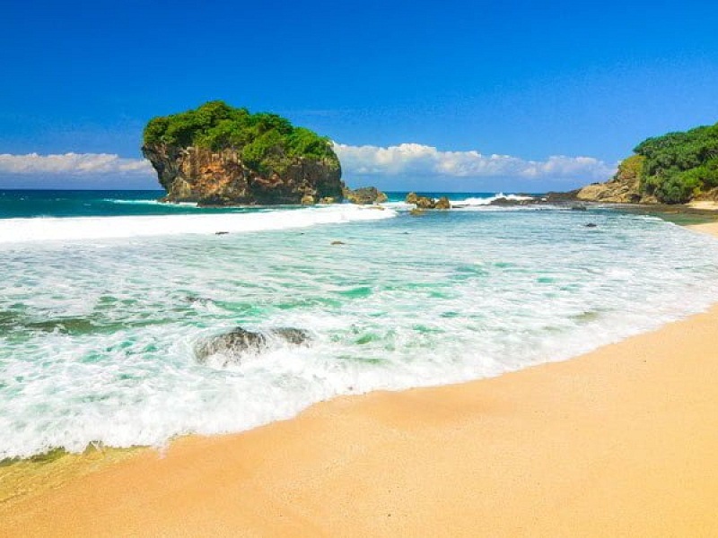 5 Pantai di Yogyakarta yang Bikin Merinding! – Trippers.id